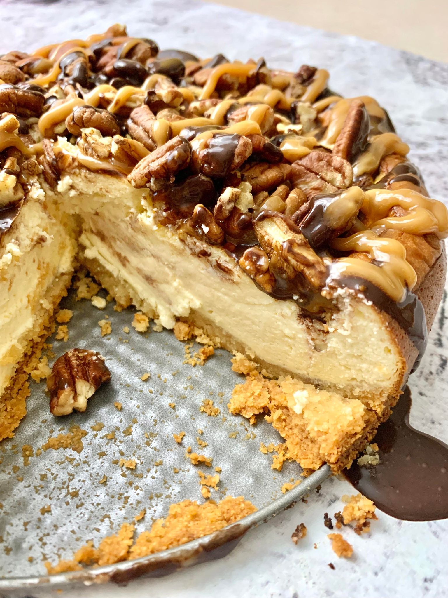 Turtle Cheesecake - The Lazy K Kitchen
