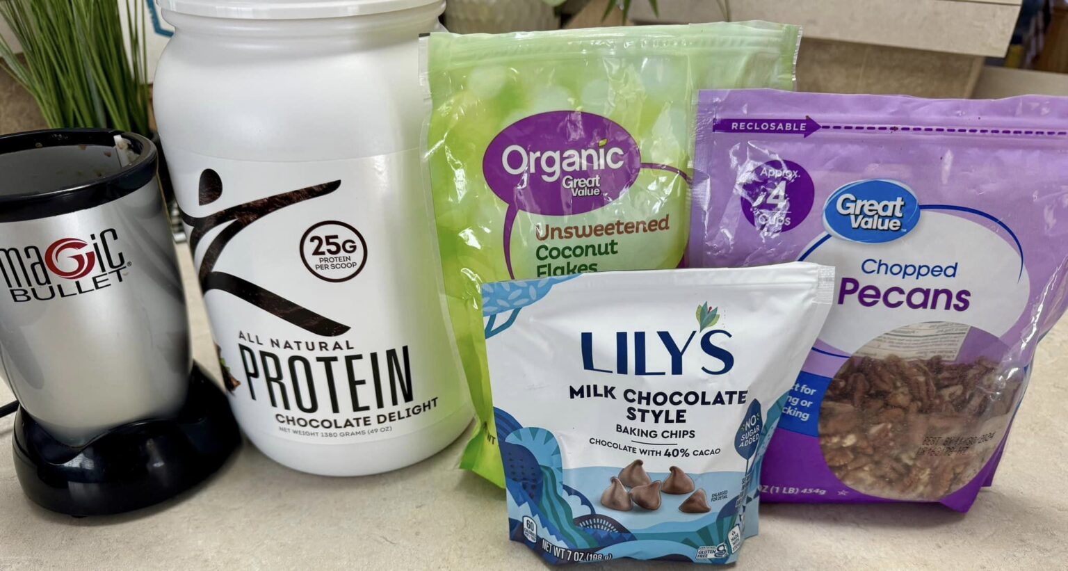 Best Keto Protein Chocolate Shake with 20g Protein - The Lazy K Kitchen
