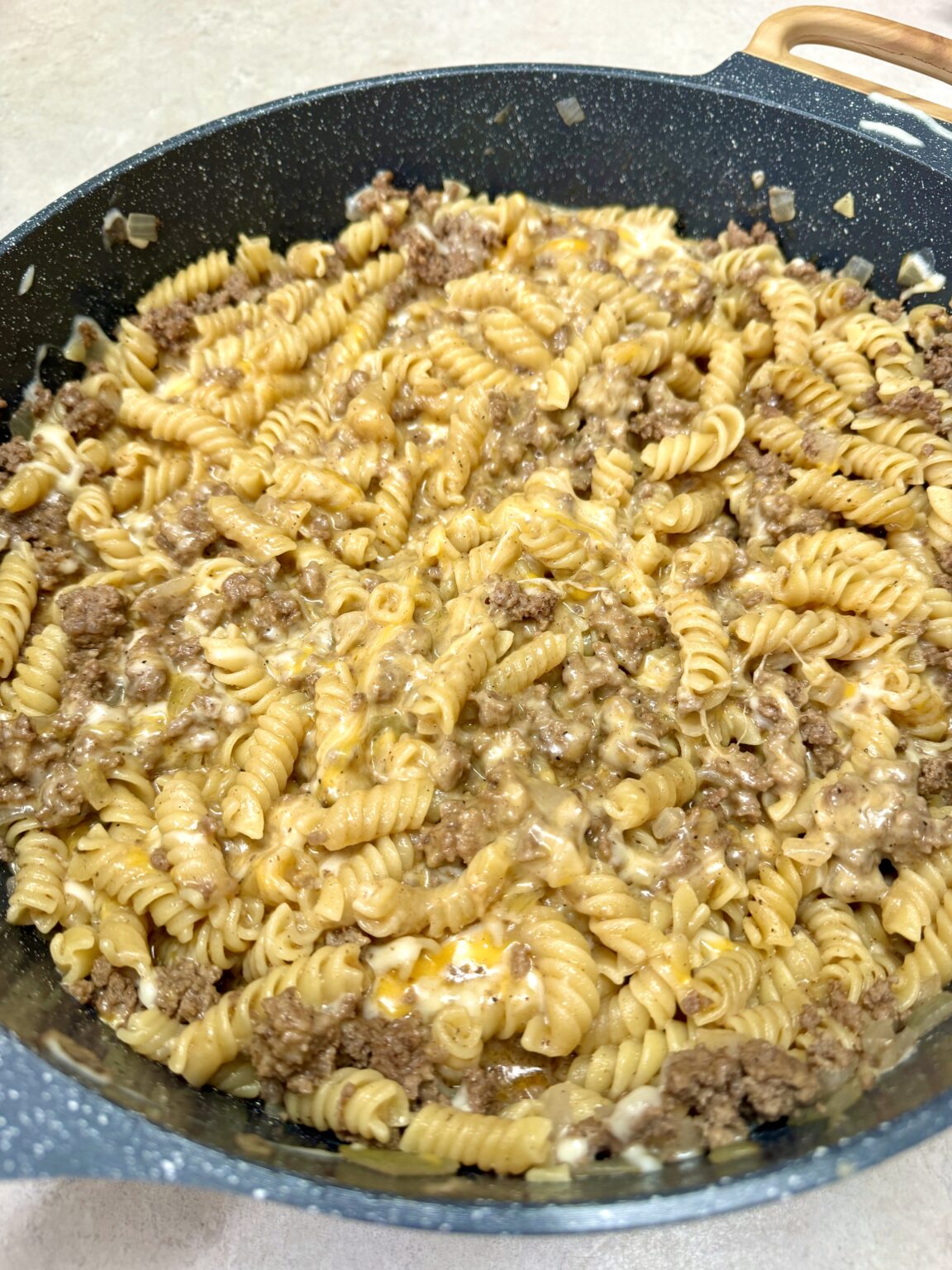 One Pot Cheeseburger Pasta - The Lazy K Kitchen