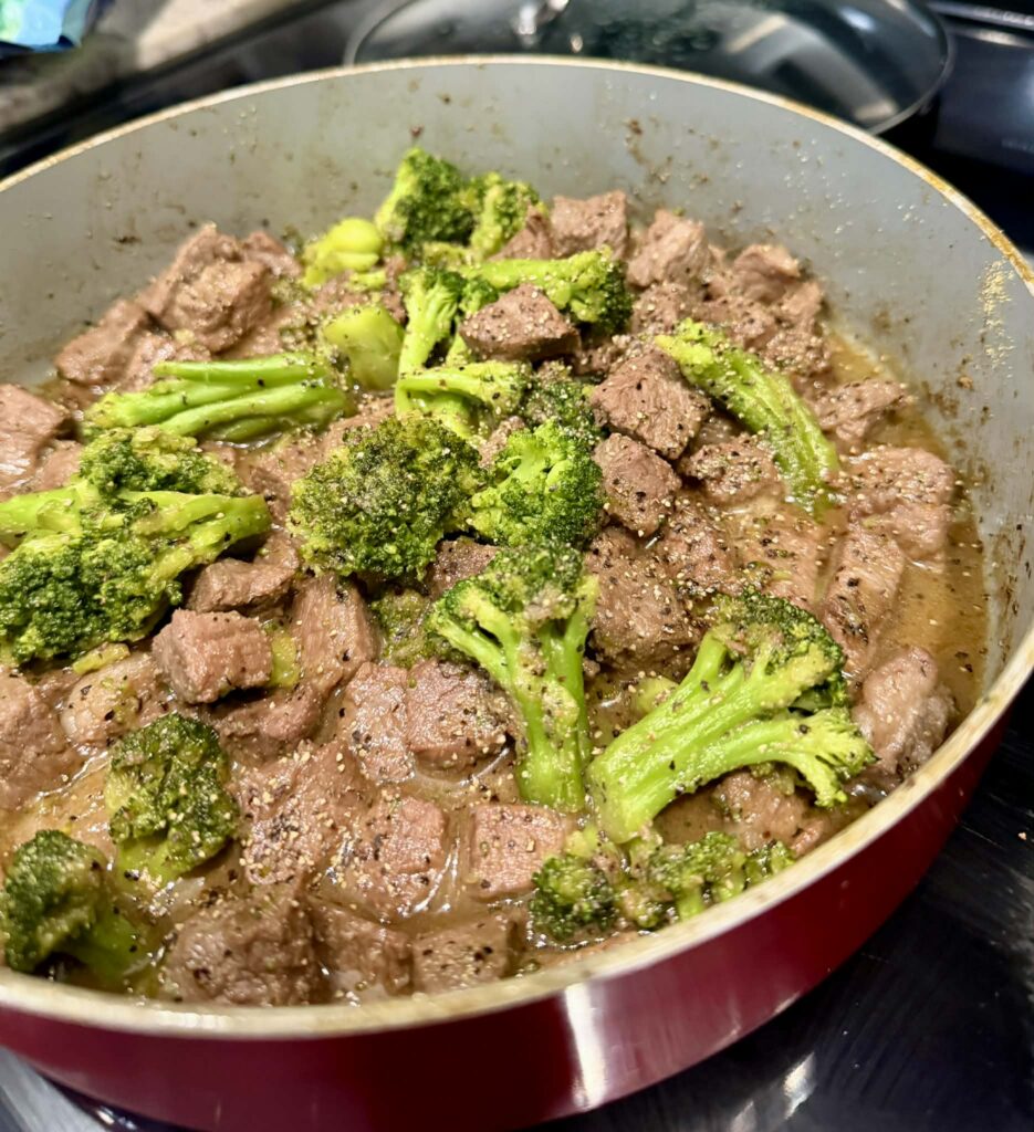 4 Ingredient Honey Garlic Steak and Broccoli - The Lazy K Kitchen